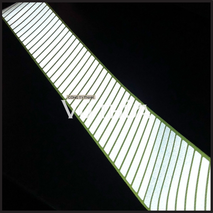 Reflective Segment Trim